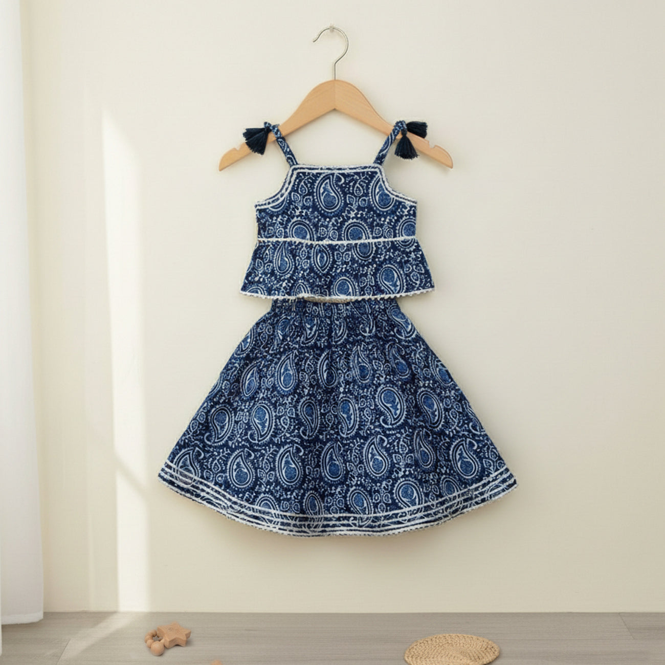 Baby Moo Floral Print Tie-Knot Sleeveless Two Piece Lehenga Blouse Set ...